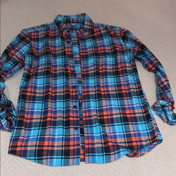 Uniqlo | Tops | Flannel Patterned Uniqlo Button Down | Poshmark